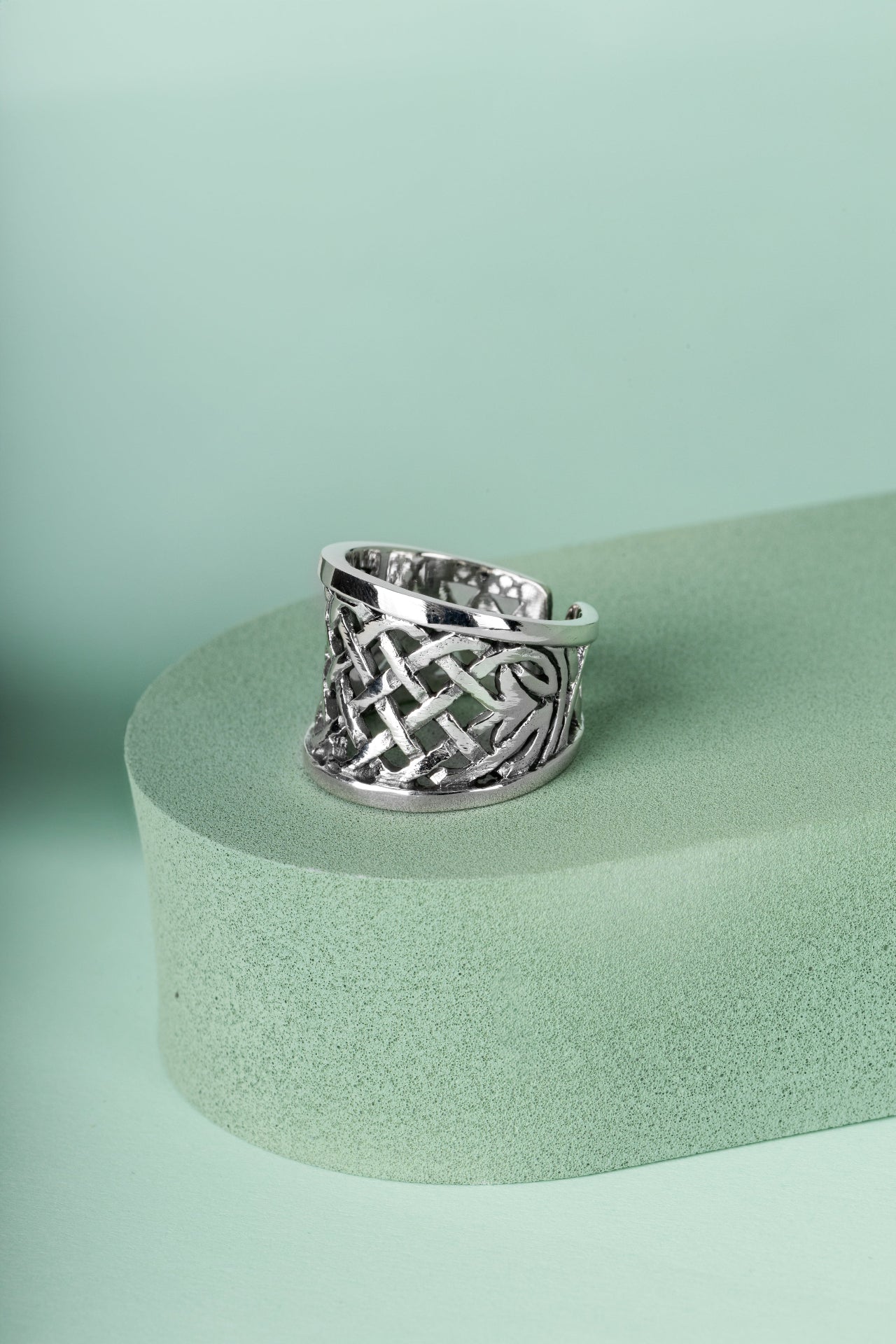 Ataraxia Silver Ring – Parman